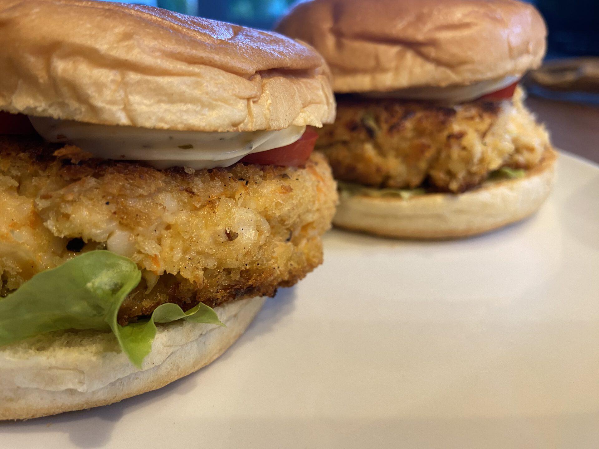 Crab Cake Burger - 0711-BBQ | Grillen, BBQ, Rezepte aus Stuttgart